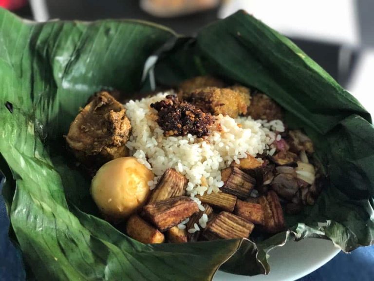Mengenal Beeralu Lace: Seni dan Makanan Tradisional Sri Lanka ...